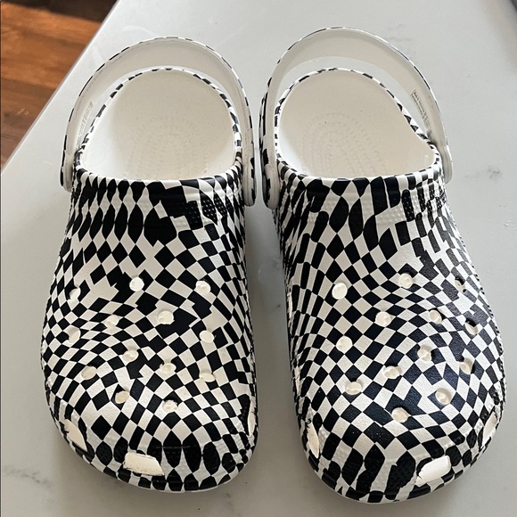 CROCS | Shoes | Crocs Black And White Checkered Mens Womens 12 | Poshmark